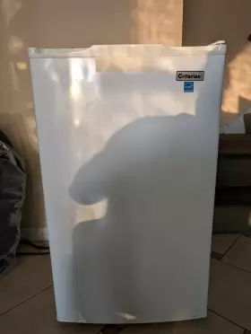 CCR44CE1W: FRIDGE, Mini | $50.00–$165.00